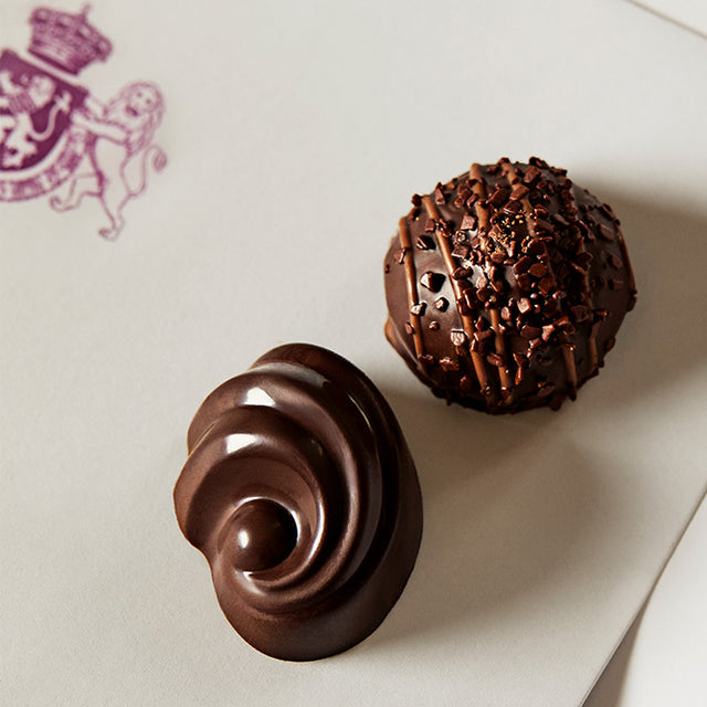 Milk Chocolate Ganache Masterpiece Bag – GODIVA Chocolatier, Inc.